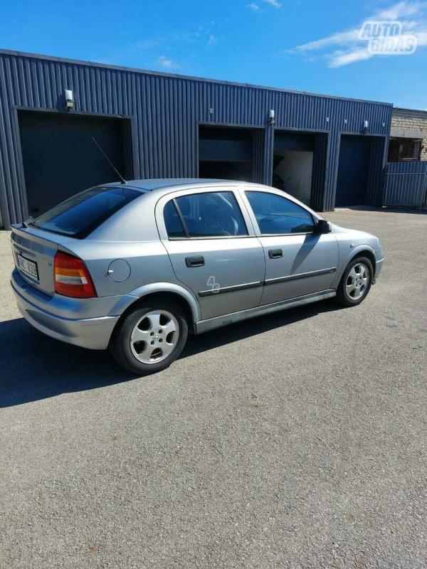 Grey Opel Astra 2001 in Kaunas, with an engine capacity of 1.60 L and mileage of 335 thousand km for 650 €, photo 4 on AUTOMOTO.COM.LV