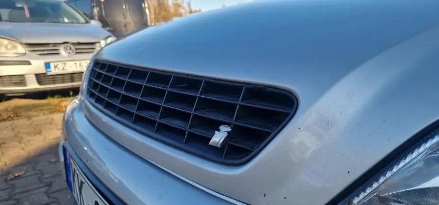 Grey Opel Astra 2001 in Valmiera, with an engine capacity of 1.60 L and mileage of 213 thousand km for 680 €, photo 11 on AUTOMOTO.COM.LV