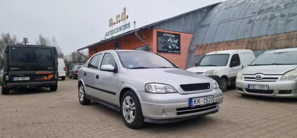 Pelēks Opel Astra 2001 Valmiera, ar dzinēja tilpumu 1.60 L un nobraukumu 213 tūkst. km par 1150 €, foto 1 vietnē AUTOMOTO.COM.LV