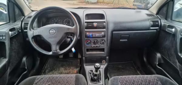 Pelēks Opel Astra 2001 Valmiera, ar dzinēja tilpumu 1.60 L un nobraukumu 213 tūkst. km par 1150 €, foto 7 vietnē AUTOMOTO.COM.LV