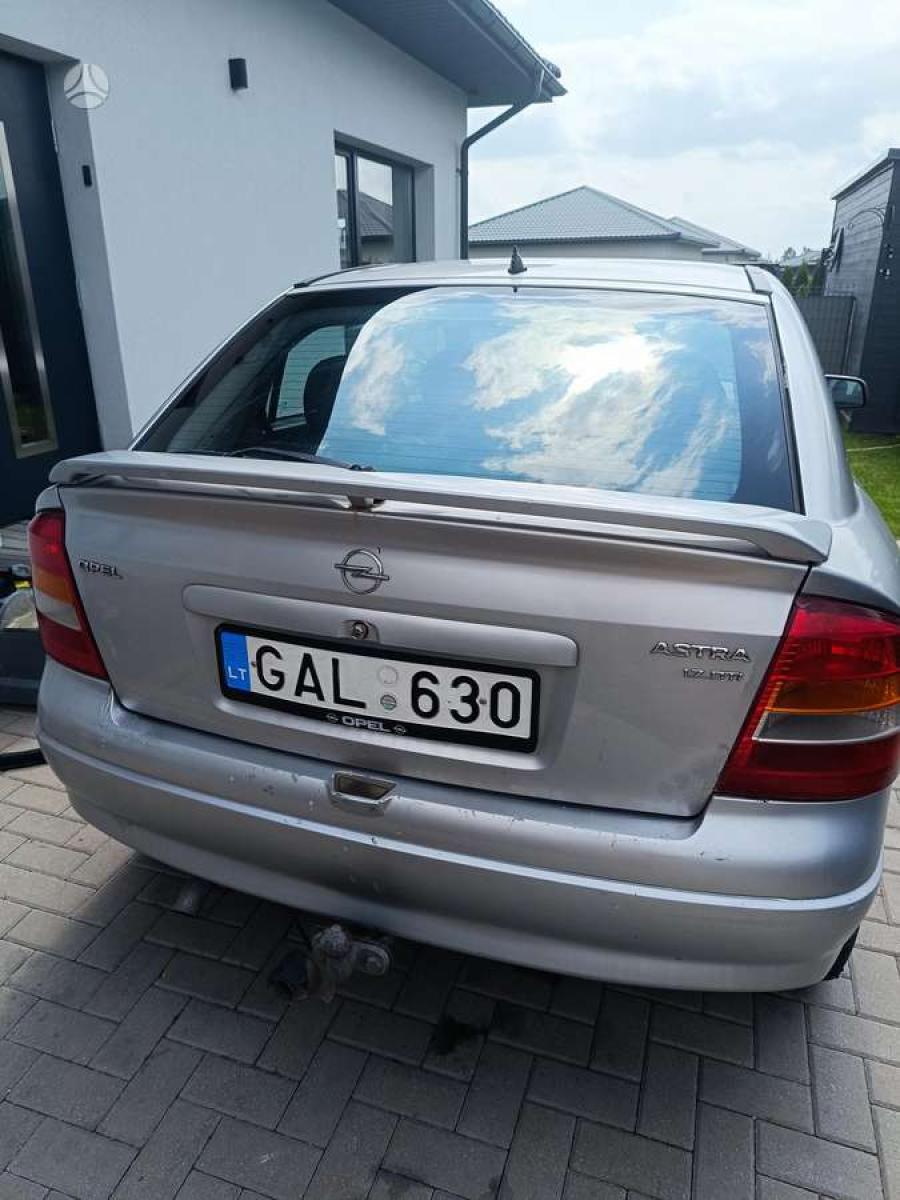 Pelēks Opel Astra 2001 Kauņa, ar dzinēja tilpumu 1.69 L un nobraukumu 315 tūkst. km par 800 €, foto 4 vietnē AUTOMOTO.COM.LV