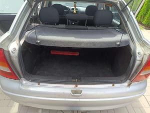 Pelēks Opel Astra 2001 Kauņa, ar dzinēja tilpumu 1.69 L un nobraukumu 315 tūkst. km par 800 €, foto 8 vietnē AUTOMOTO.COM.LV