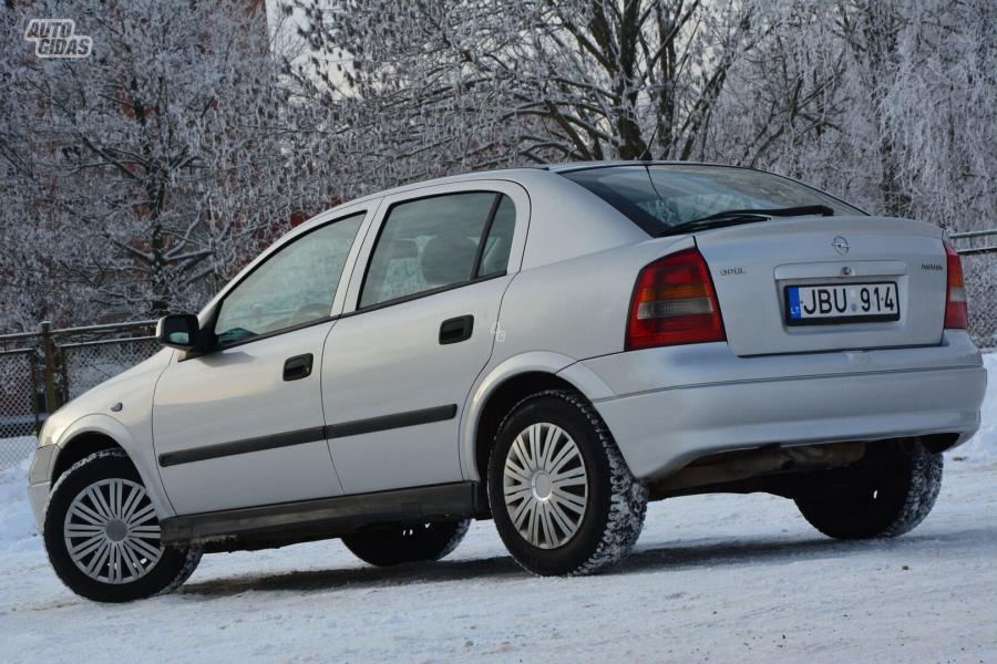 Grey Opel Astra 2002 in Klaipeda, with an engine capacity of 2.00 L and mileage of 287 thousand km for 1000 €, photo 5 on AUTOMOTO.COM.LV