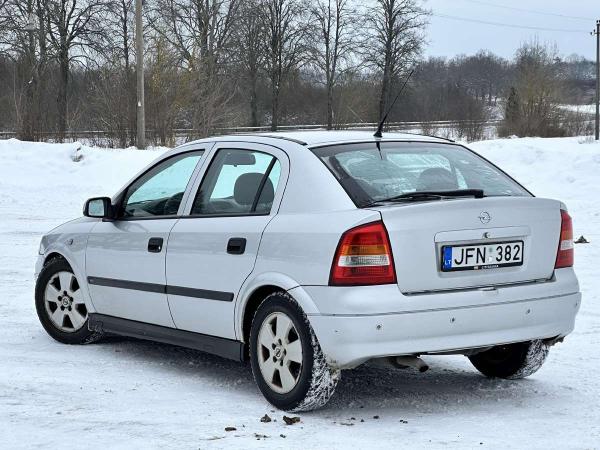 Grey Opel Astra 2002 in Vilnius, with an engine capacity of 0.00 L and mileage of 240 thousand km for 899 €, photo 6 on AUTOMOTO.COM.LV