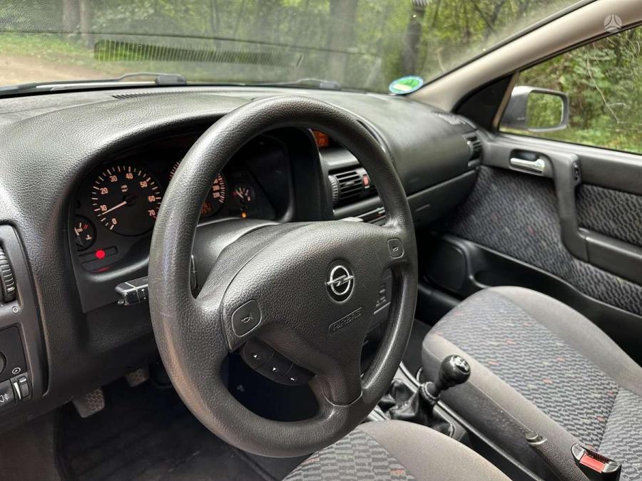 Pelēks Opel Astra 2002 Utena, ar dzinēja tilpumu 1.60 L un nobraukumu 103 tūkst. km par 850 €, foto 12 vietnē AUTOMOTO.COM.LV