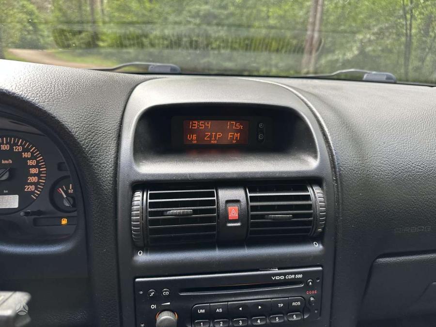 Pelēks Opel Astra 2002 Utena, ar dzinēja tilpumu 1.60 L un nobraukumu 103 tūkst. km par 850 €, foto 24 vietnē AUTOMOTO.COM.LV