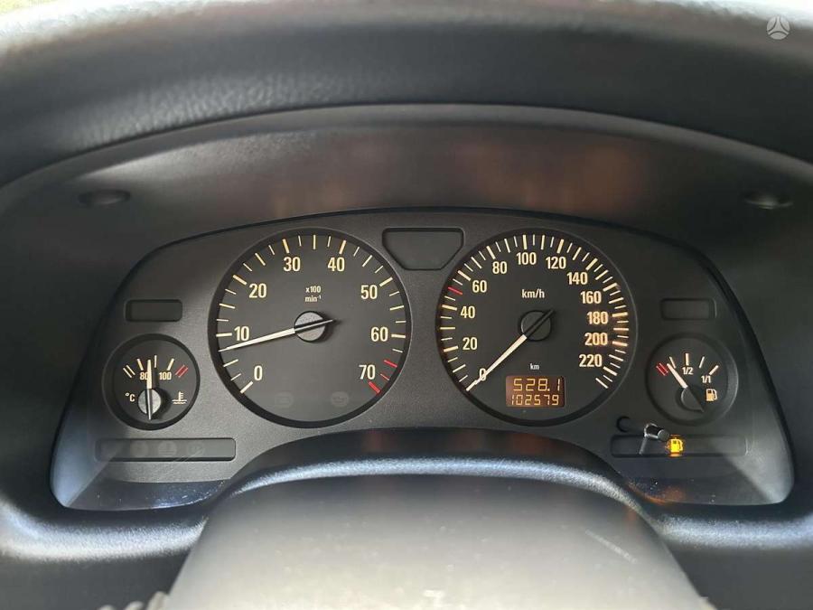 Pelēks Opel Astra 2002 Utena, ar dzinēja tilpumu 1.60 L un nobraukumu 103 tūkst. km par 850 €, foto 25 vietnē AUTOMOTO.COM.LV