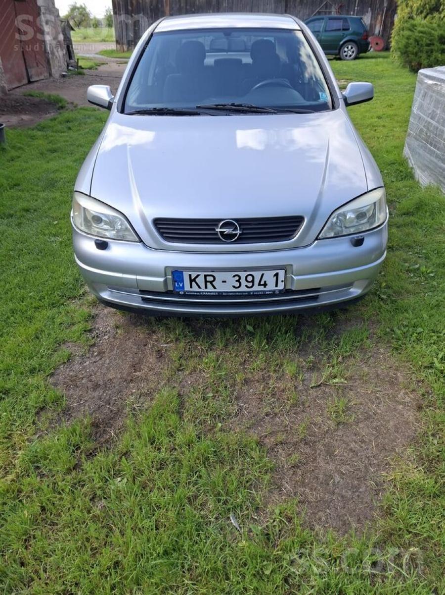 Pelēks Opel Astra 2002 Jēkabpils, ar dzinēja tilpumu 2.00 L un nobraukumu 258 tūkst. km par 600 €, foto 1 vietnē AUTOMOTO.COM.LV