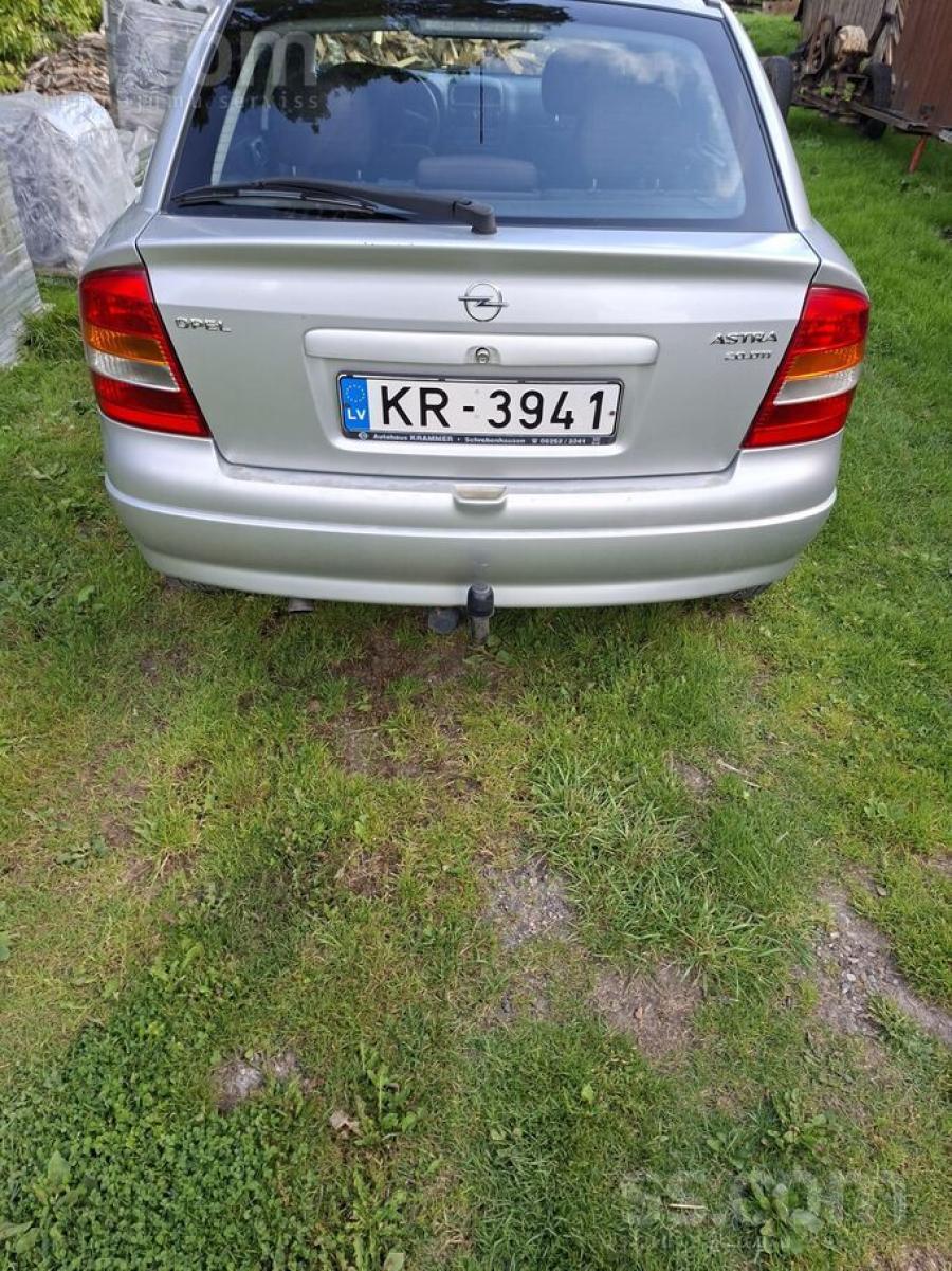 Pelēks Opel Astra 2002 Jēkabpils, ar dzinēja tilpumu 2.00 L un nobraukumu 258 tūkst. km par 600 €, foto 4 vietnē AUTOMOTO.COM.LV