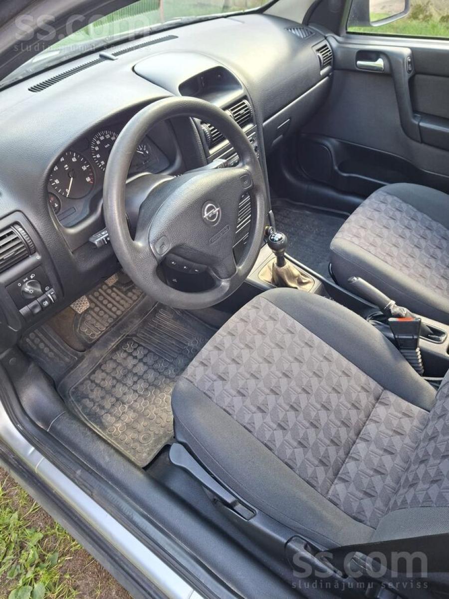 Pelēks Opel Astra 2002 Jēkabpils, ar dzinēja tilpumu 2.00 L un nobraukumu 258 tūkst. km par 600 €, foto 6 vietnē AUTOMOTO.COM.LV
