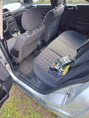 Pelēks Opel Astra 2002 Jēkabpils, ar dzinēja tilpumu 2.00 L un nobraukumu 258 tūkst. km par 600 €, foto 7 vietnē AUTOMOTO.COM.LV
