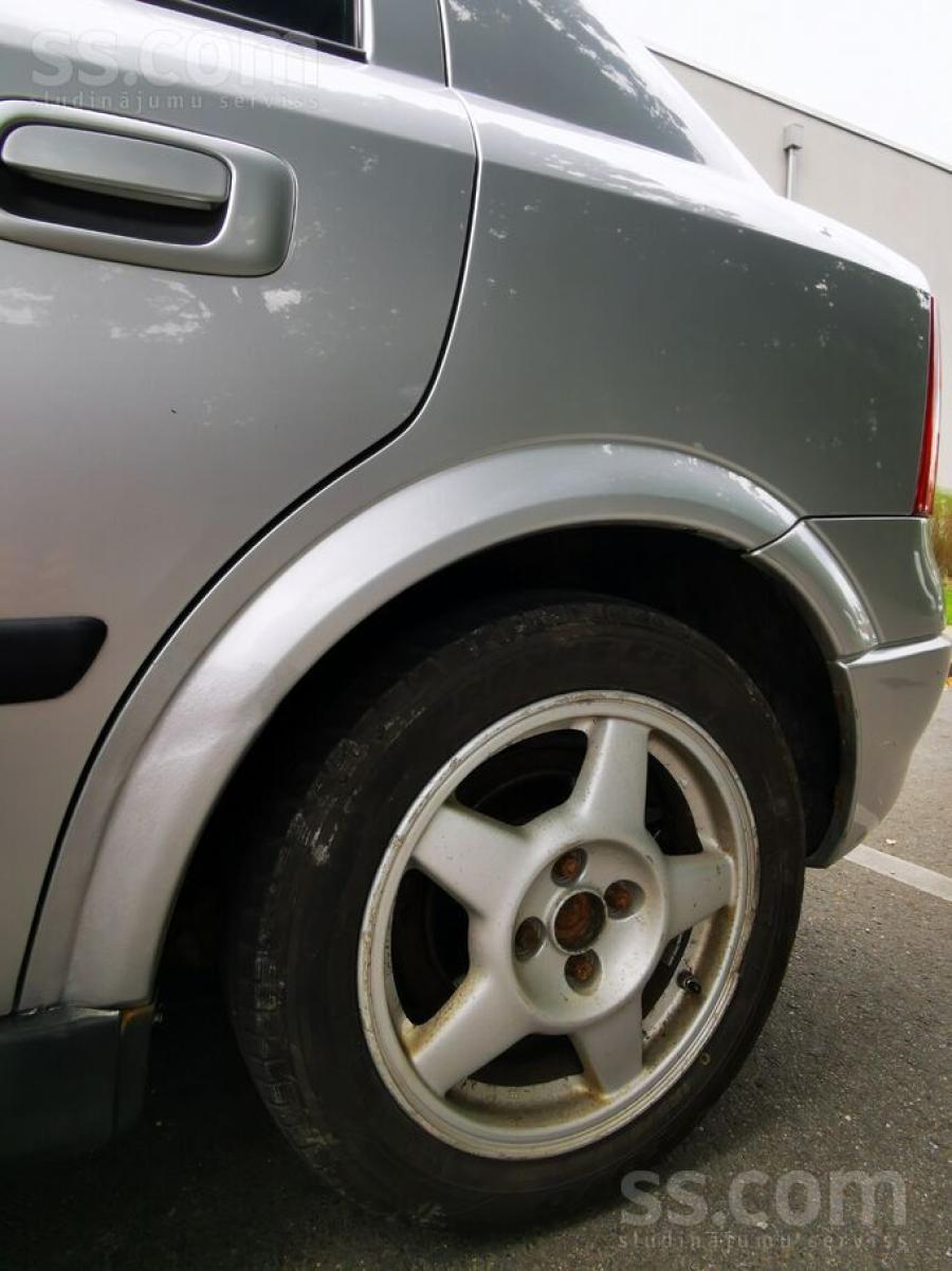 Pelēks Opel Astra 2002 Rīga, ar dzinēja tilpumu 1.60 L un nobraukumu 142 tūkst. km par 850 €, foto 16 vietnē AUTOMOTO.COM.LV