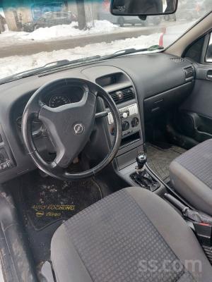 Pelēks Opel Astra 2003 Ogre, ar dzinēja tilpumu 1.60 L un nobraukumu 245 tūkst. km par 650 €, foto 3 vietnē AUTOMOTO.COM.LV