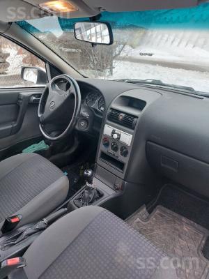 Pelēks Opel Astra 2003 Ogre, ar dzinēja tilpumu 1.60 L un nobraukumu 245 tūkst. km par 650 €, foto 4 vietnē AUTOMOTO.COM.LV