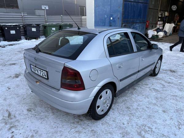 Grey Opel Astra 2003 in Klaipeda, with an engine capacity of 0.00 L and mileage of 229 thousand km for 850 €, photo 6 on AUTOMOTO.COM.LV