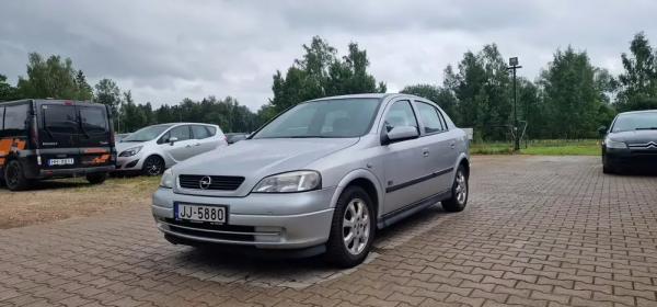 Grey Opel Astra 2003 in Valmiera, with an engine capacity of 1.70 L and mileage of 257 thousand km for 1000 €, photo 6 on AUTOMOTO.COM.LV