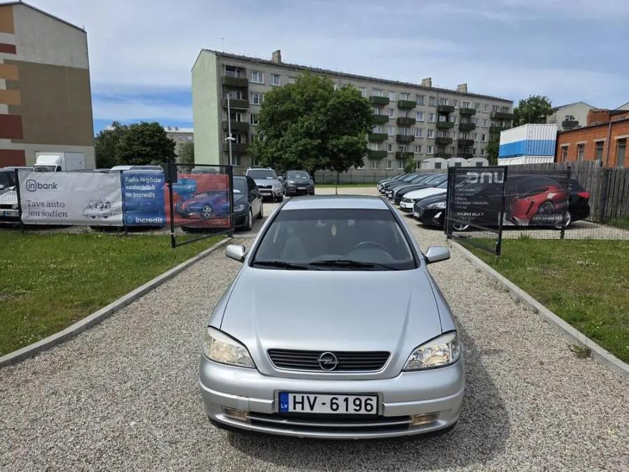 Pelēks Opel Astra 2003 Ventspils, ar dzinēja tilpumu 1.60 L un nobraukumu 180 tūkst. km par 990 €, foto 3 vietnē AUTOMOTO.COM.LV