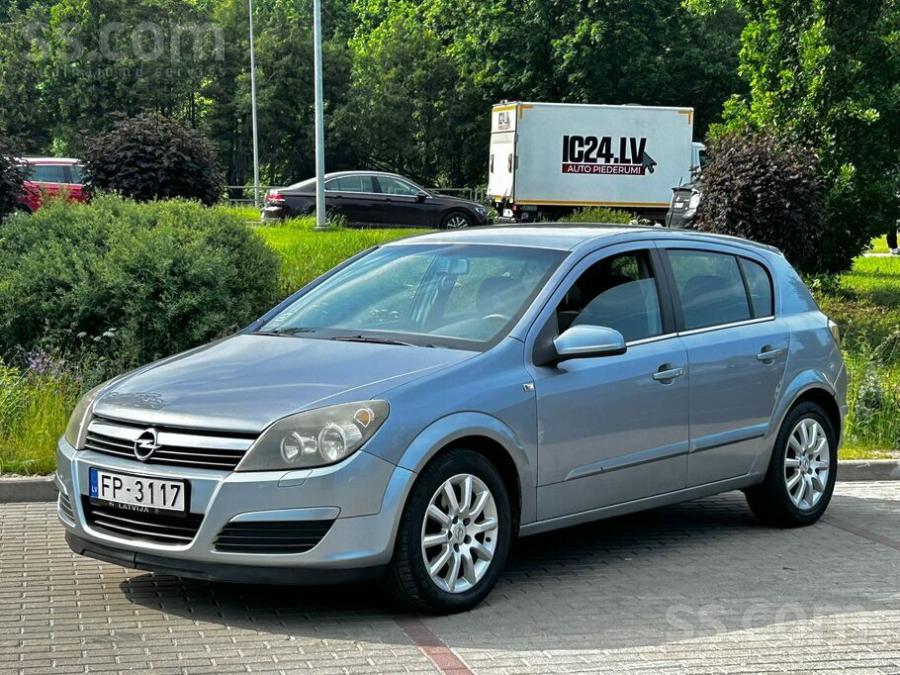 Pelēks Opel Astra 2004 Rīga, ar dzinēja tilpumu 1.70 L un nobraukumu 288 tūkst. km par 3450 €, foto 2 vietnē AUTOMOTO.COM.LV