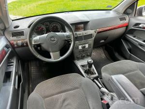 Pelēks Opel Astra 2004 Rīga, ar dzinēja tilpumu 1.70 L un nobraukumu 288 tūkst. km par 3450 €, foto 13 vietnē AUTOMOTO.COM.LV