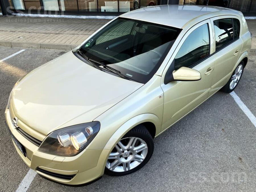 Grey Opel Astra 2004 in Riga, with an engine capacity of 1.70 L and mileage of 275 thousand km for 2200 €, photo 4 on AUTOMOTO.COM.LV