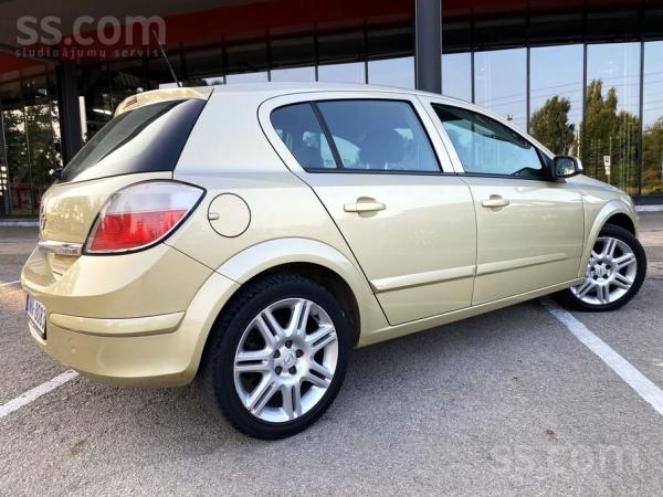 Grey Opel Astra 2004 in Riga, with an engine capacity of 1.70 L and mileage of 275 thousand km for 2200 €, photo 7 on AUTOMOTO.COM.LV