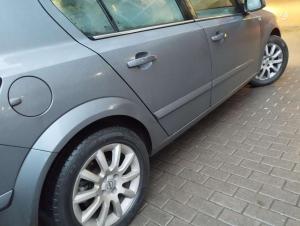 Grey Opel Astra 2004 in Vilnius, with an engine capacity of 1.60 L and mileage of 200 thousand km for 990 €, photo 8 on AUTOMOTO.COM.LV
