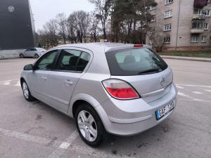 Grey Opel Astra 2004 in Kaunas, with an engine capacity of 1.69 L and mileage of 230 thousand km for 500 €, photo 7 on AUTOMOTO.COM.LV