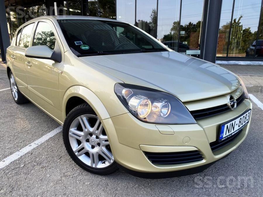 Pelēks Opel Astra 2004 Rīga, ar dzinēja tilpumu 1.70 L un nobraukumu 275 tūkst. km par 2200 €, foto 1 vietnē AUTOMOTO.COM.LV