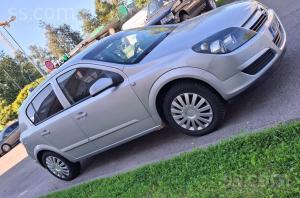 Pelēks Opel Astra 2004 Jēkabpils, ar dzinēja tilpumu 1.60 L un nobraukumu 158 tūkst. km par 1000 €, foto 2 vietnē AUTOMOTO.COM.LV