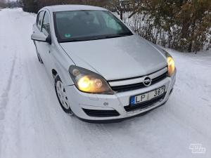 Grey Opel Astra 2004 in Kaunas, with an engine capacity of 1.70 L and mileage of 333 thousand km for 999 €, photo 2 on AUTOMOTO.COM.LV