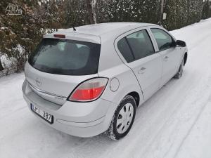 Grey Opel Astra 2004 in Kaunas, with an engine capacity of 1.70 L and mileage of 333 thousand km for 999 €, photo 7 on AUTOMOTO.COM.LV