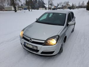 Grey Opel Astra 2004 in Kaunas, with an engine capacity of 1.70 L and mileage of 333 thousand km for 999 €, photo 9 on AUTOMOTO.COM.LV