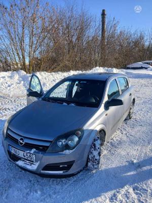 Pelēks Opel Astra 2004 Šauļi, ar dzinēja tilpumu 1.60 L un nobraukumu 330 tūkst. km par 850 €, foto  vietnē AUTOMOTO.COM.LV