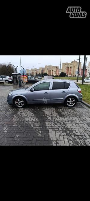 Pelēks Opel Astra 2004 Kauņa, ar dzinēja tilpumu 1.90 L un nobraukumu 437 tūkst. km par 1300 €, foto 4 vietnē AUTOMOTO.COM.LV