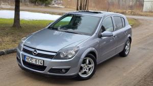 Grey Opel Astra 2004 in Mazeikiai, with an engine capacity of 1.90 L and mileage of 400 thousand km for 750 €, photo  on AUTOMOTO.COM.LV