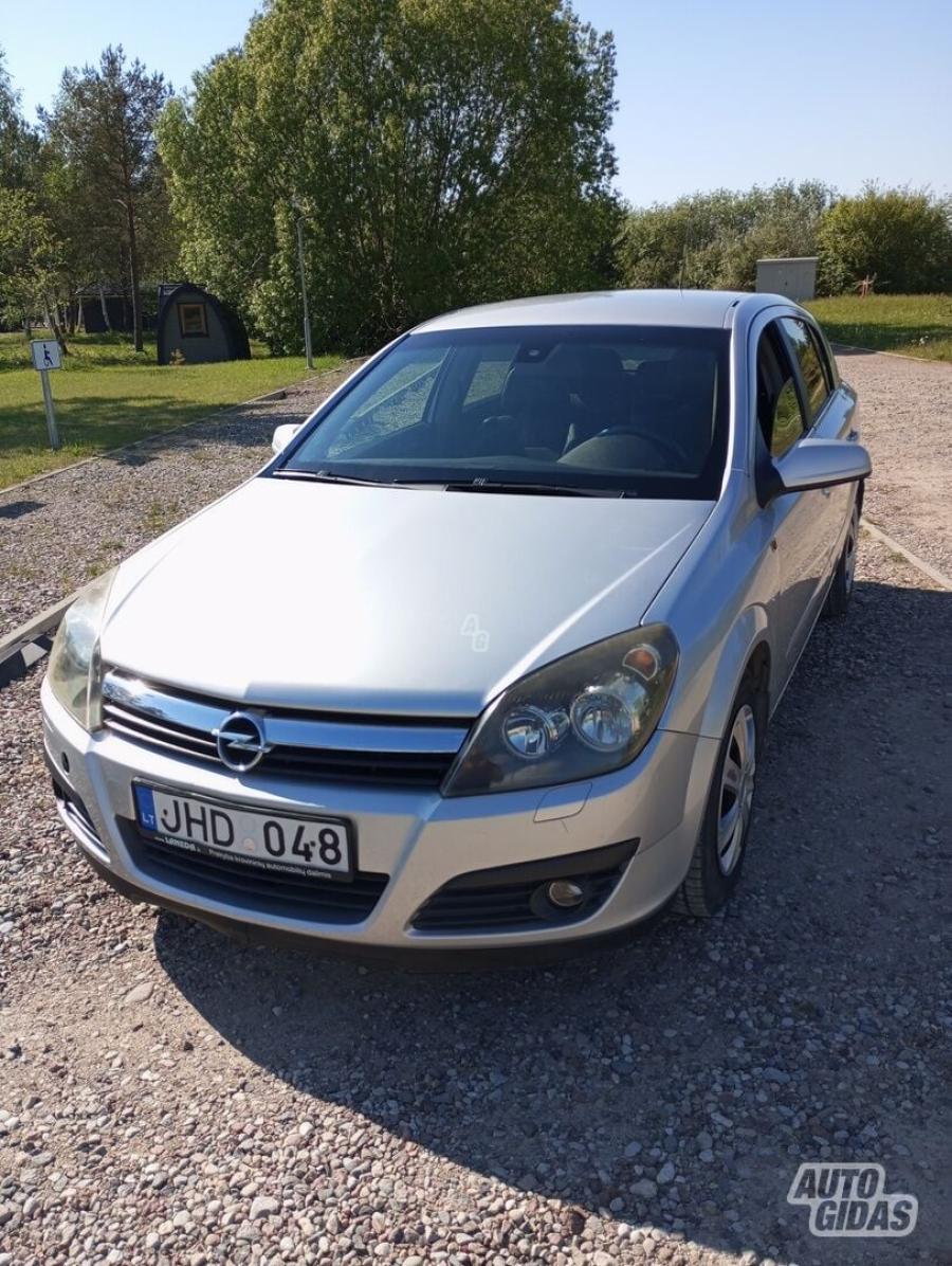 Pelēks Opel Astra 2004 Klaipėda, ar dzinēja tilpumu 1.70 L un nobraukumu 286 tūkst. km par 1250 €, foto 6 vietnē AUTOMOTO.COM.LV