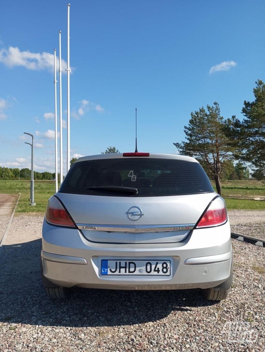 Pelēks Opel Astra 2004 Klaipėda, ar dzinēja tilpumu 1.70 L un nobraukumu 286 tūkst. km par 1250 €, foto 9 vietnē AUTOMOTO.COM.LV