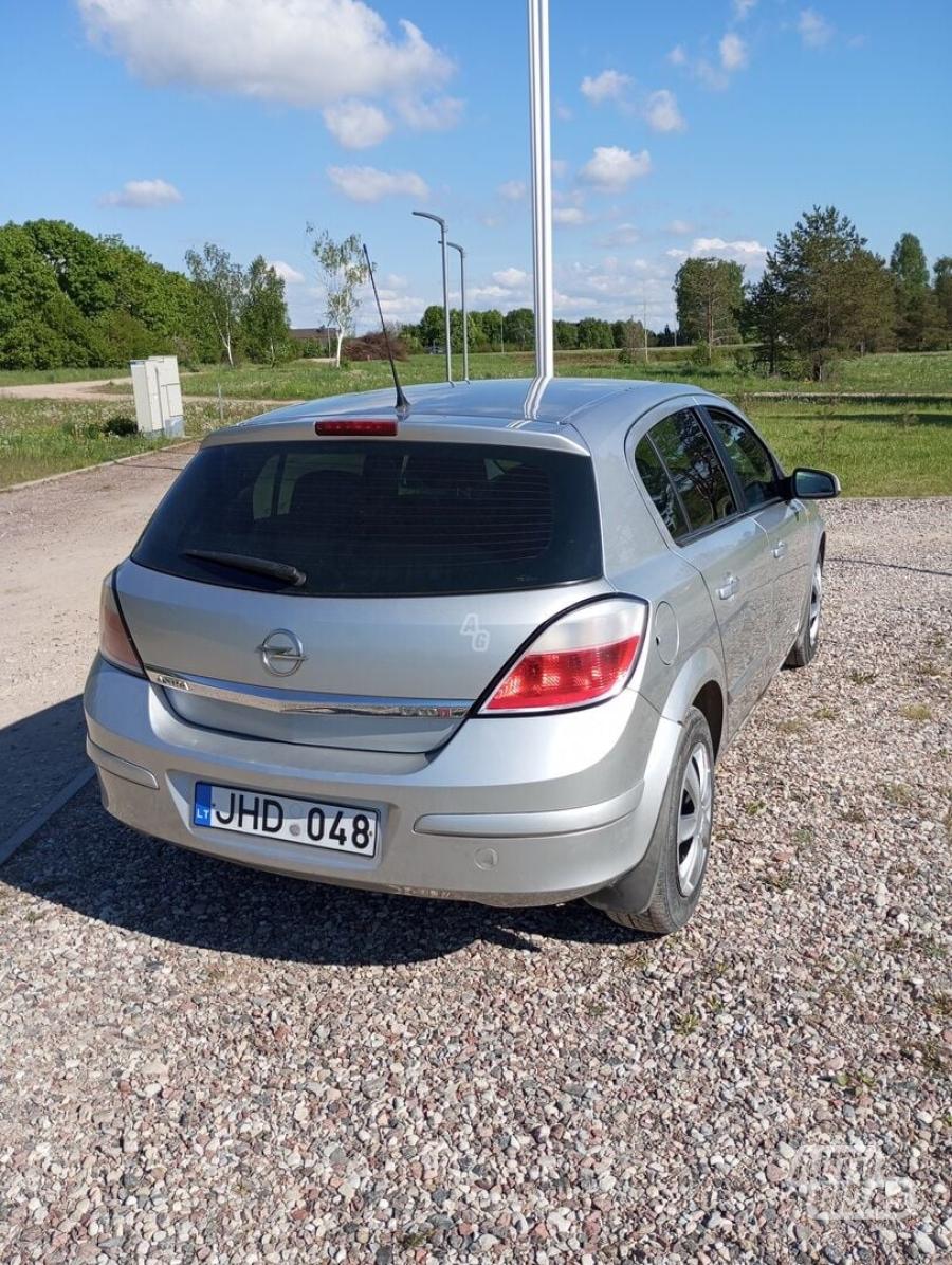 Pelēks Opel Astra 2004 Klaipėda, ar dzinēja tilpumu 1.70 L un nobraukumu 286 tūkst. km par 1250 €, foto 11 vietnē AUTOMOTO.COM.LV