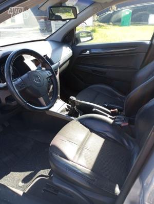 Pelēks Opel Astra 2004 Klaipėda, ar dzinēja tilpumu 1.70 L un nobraukumu 286 tūkst. km par 1250 €, foto 13 vietnē AUTOMOTO.COM.LV