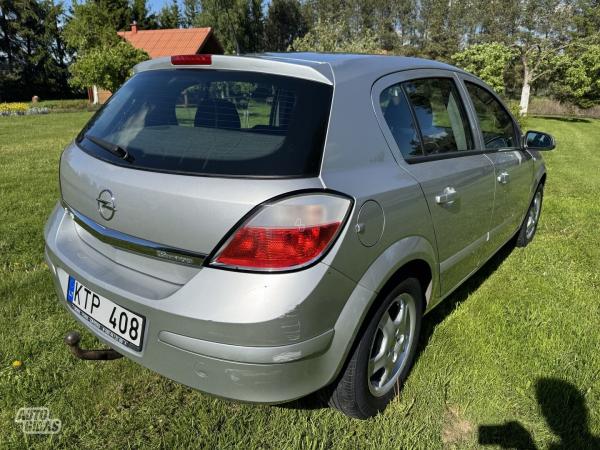 Pelēks Opel Astra 2004 Marijampole, ar dzinēja tilpumu 1.60 L un nobraukumu 364 tūkst. km par 1200 €, foto 5 vietnē AUTOMOTO.COM.LV