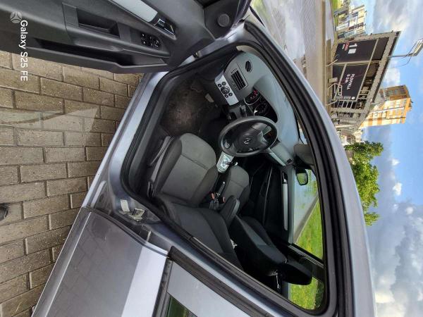 Pelēks Opel Astra 2004 Kauņa, ar dzinēja tilpumu 1.60 L un nobraukumu 234 tūkst. km par 700 €, foto 8 vietnē AUTOMOTO.COM.LV