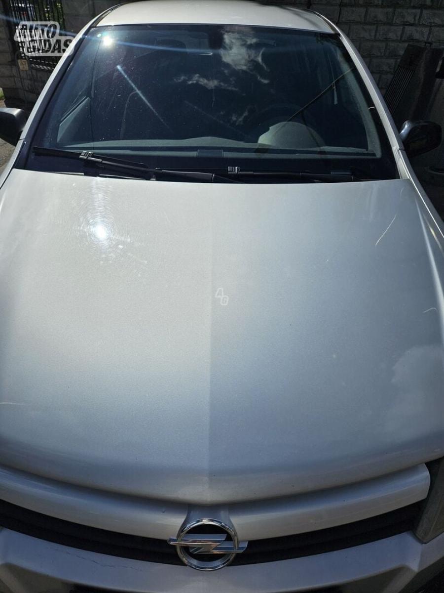 Pelēks Opel Astra 2004 Kauņa, ar dzinēja tilpumu 1.70 L un nobraukumu 355 tūkst. km par 499 €, foto 4 vietnē AUTOMOTO.COM.LV