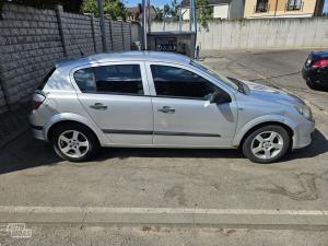 Pelēks Opel Astra 2004 Kauņa, ar dzinēja tilpumu 1.70 L un nobraukumu 355 tūkst. km par 499 €, foto 17 vietnē AUTOMOTO.COM.LV