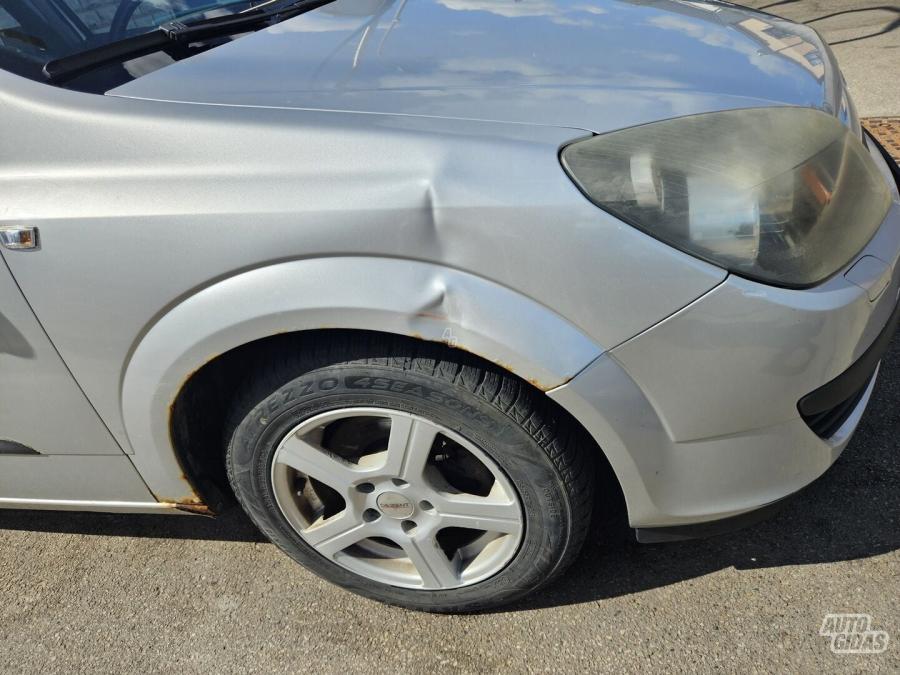 Pelēks Opel Astra 2004 Kauņa, ar dzinēja tilpumu 1.70 L un nobraukumu 355 tūkst. km par 499 €, foto 19 vietnē AUTOMOTO.COM.LV