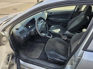 Pelēks Opel Astra 2004 Kauņa, ar dzinēja tilpumu 1.70 L un nobraukumu 355 tūkst. km par 499 €, foto 23 vietnē AUTOMOTO.COM.LV