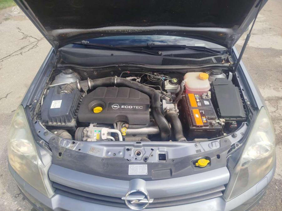 Pelēks Opel Astra 2004 Radviliškis, ar dzinēja tilpumu 1.69 L un nobraukumu 242 tūkst. km par 600 €, foto 4 vietnē AUTOMOTO.COM.LV