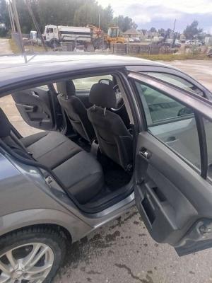 Pelēks Opel Astra 2004 Radviliškis, ar dzinēja tilpumu 1.69 L un nobraukumu 242 tūkst. km par 600 €, foto 7 vietnē AUTOMOTO.COM.LV