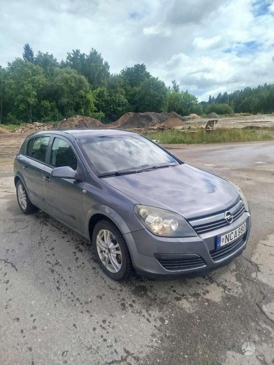 Pelēks Opel Astra 2004 Radviliškis, ar dzinēja tilpumu 1.69 L un nobraukumu 242 tūkst. km par 600 €, foto 13 vietnē AUTOMOTO.COM.LV