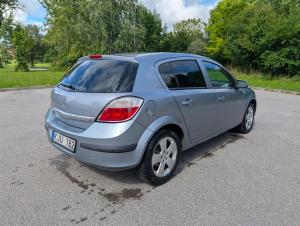 Pelēks Opel Astra 2004 Klaipėda, ar dzinēja tilpumu 1.70 L un nobraukumu 235 tūkst. km par 500 €, foto 4 vietnē AUTOMOTO.COM.LV