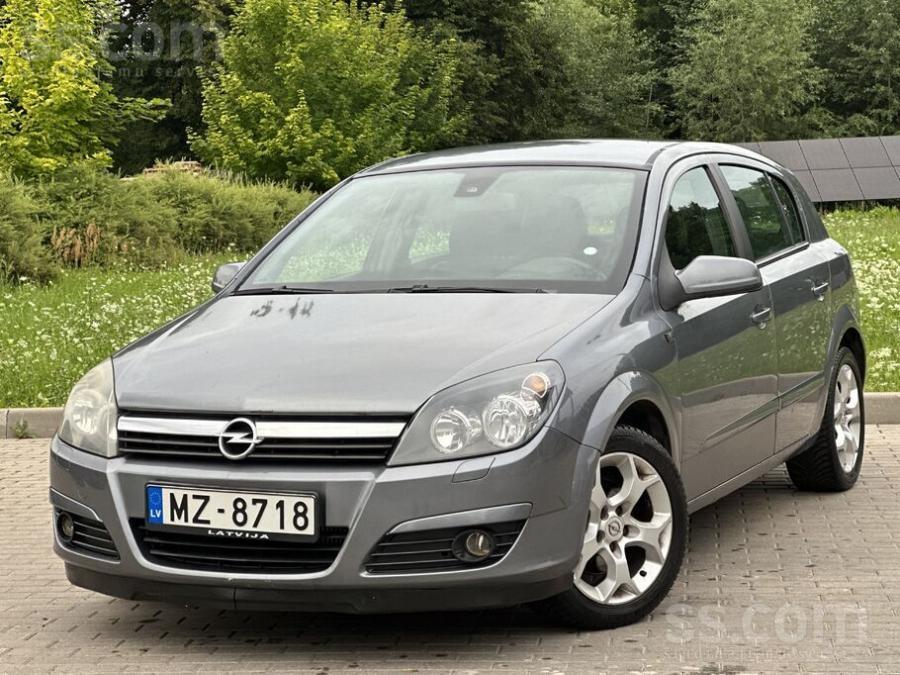 Grey Opel Astra 2004 in Jelgava, with an engine capacity of 1.70 L and mileage of 0 thousand km for 1450 €, photo 3 on AUTOMOTO.COM.LV